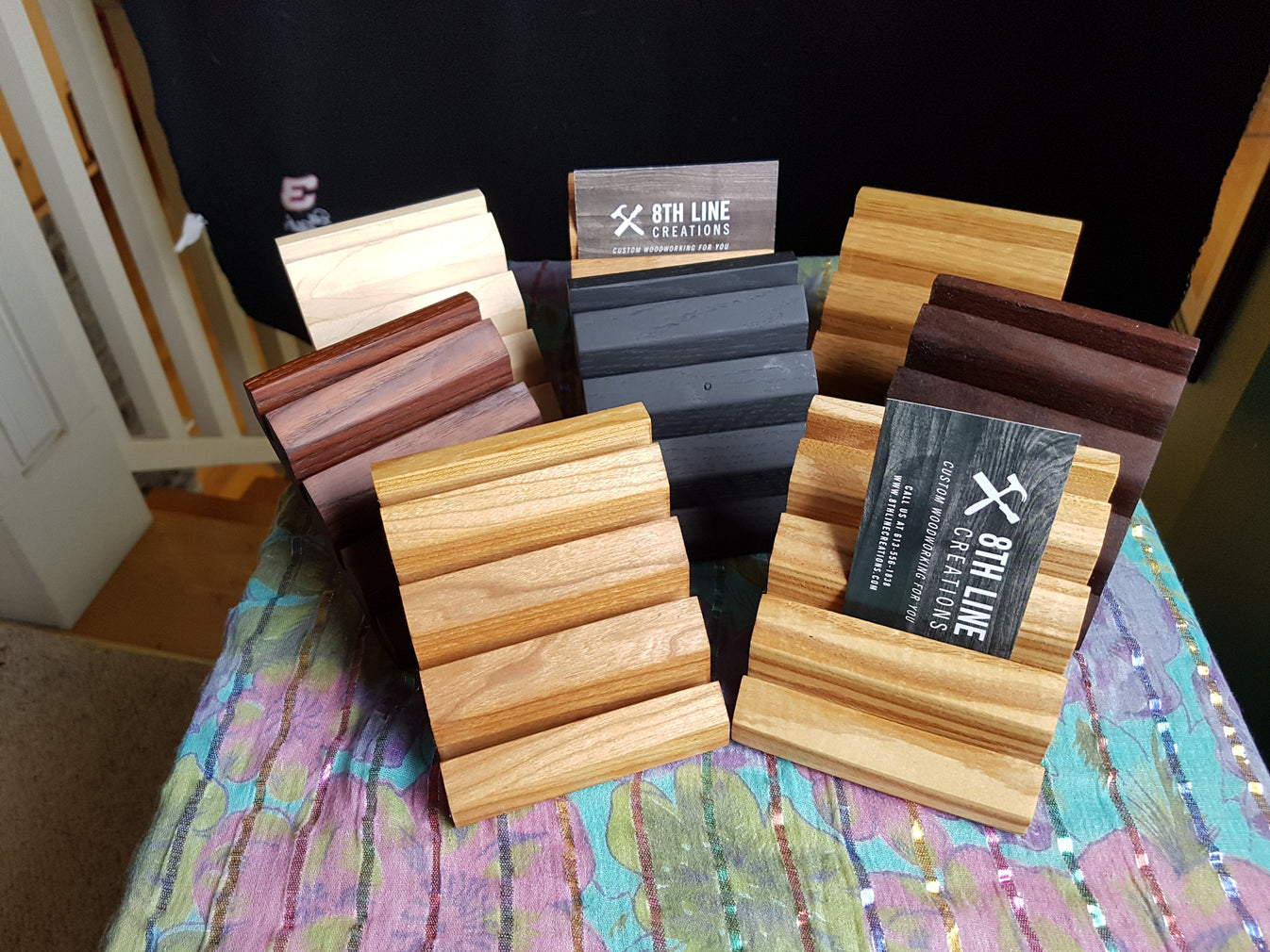 8th Line Creations 4 Card Business Card Display - Red Oak